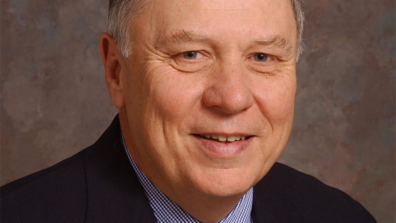 Retired Med Center CEO Robert E. Chason Dies | UC Davis