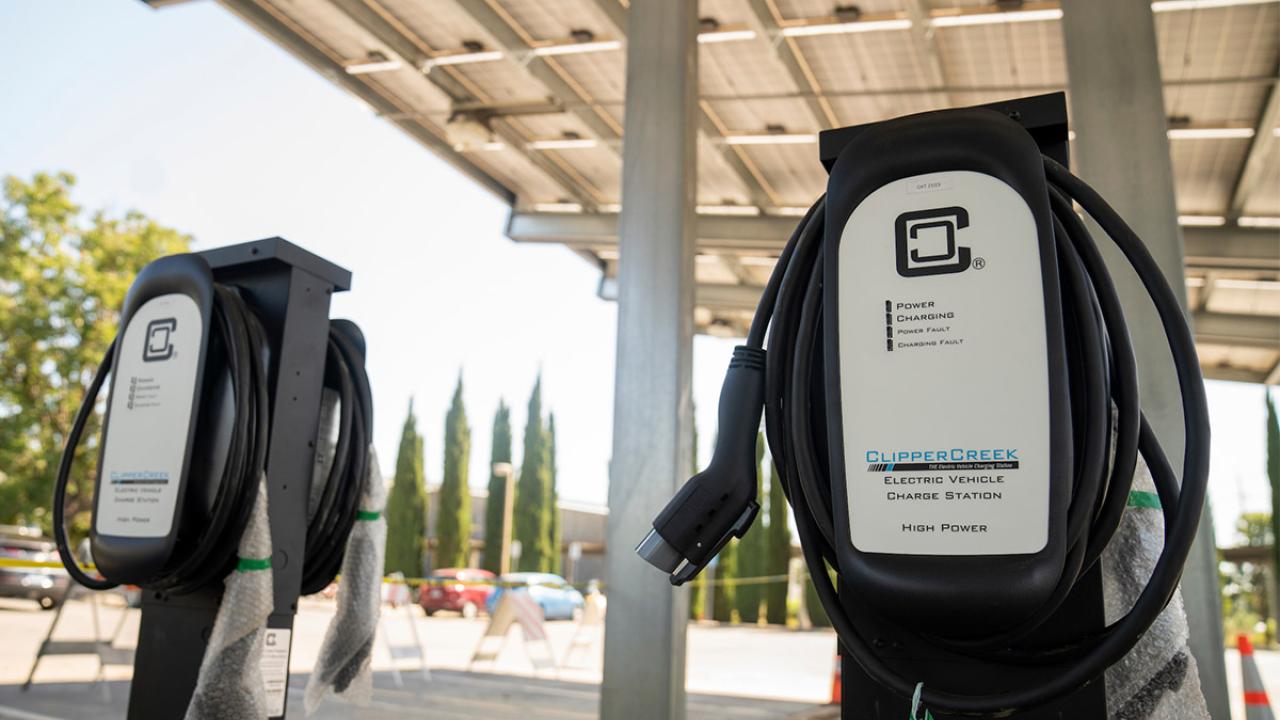 Electric Bus Service Will Connect UC Davis With Sacramento | UC Davis